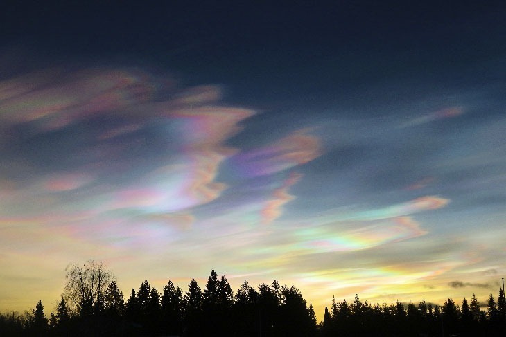 One Upside of More CO2: Beautiful Upper Atmospheric Clouds « Roy ...